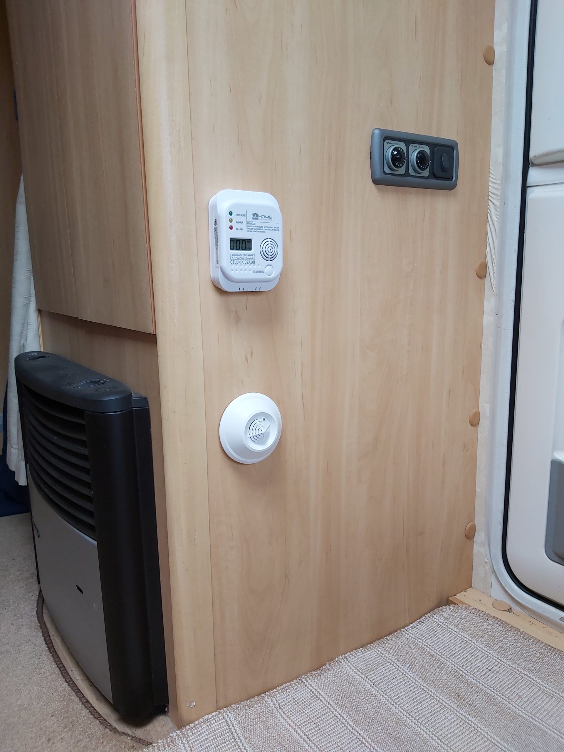 Siguranta familiei in rulota si autorulota - AUTO-RULOTA